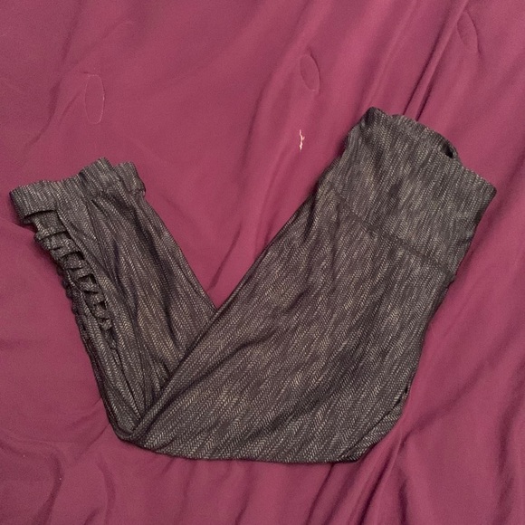 Danskin Now | Pants & Jumpsuits | Danskin Now Capri Leggings Size M ...